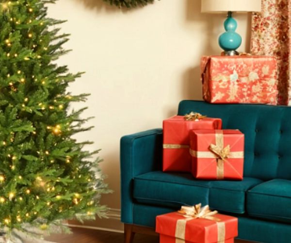 How to Put Presents Under Your Christmas Tree: A Complete Guide – Vivatrees