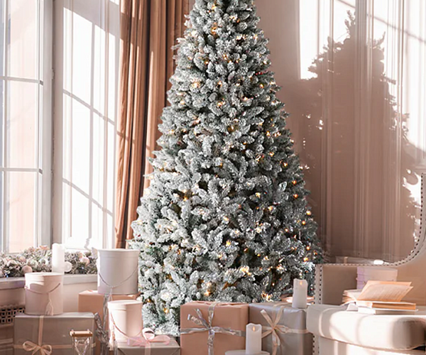 How to Care for a Flocked Tree: A Practical Guide – Vivatrees